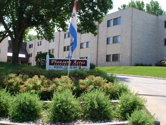 Pheasant Acres Apartments | 3640 Indian Hills Dr, Sioux City, IA 51104 ...