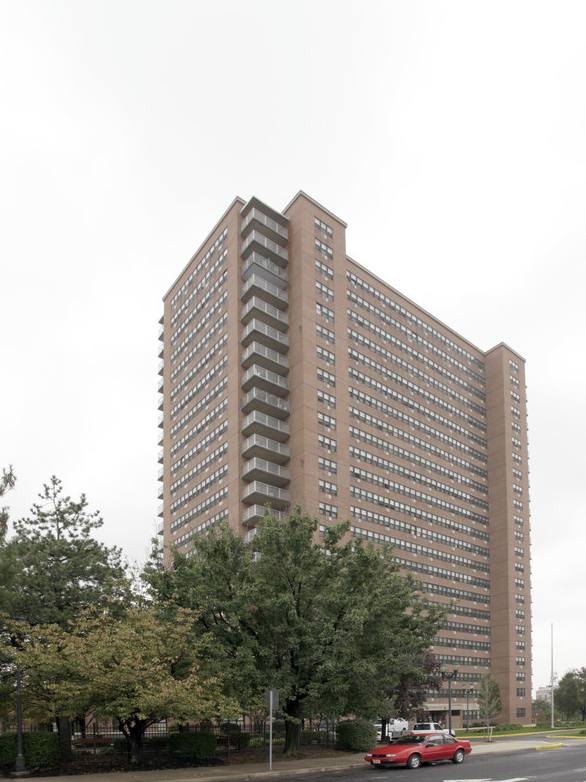 Northgate II Apartments | 500 N. 7th Street, Camden, NJ 08102 | USDOH.org