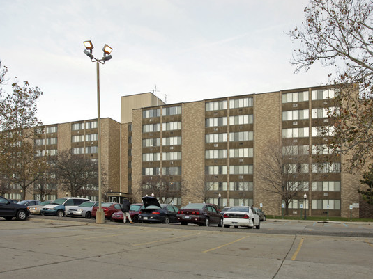 Elmwood Tower | 1325 Chene St, Detroit, MI 48207 | USDOH.org